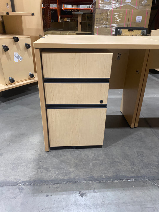 L-Shape Desk w/Hutch, BBF Ped – Premiere Office Furniture