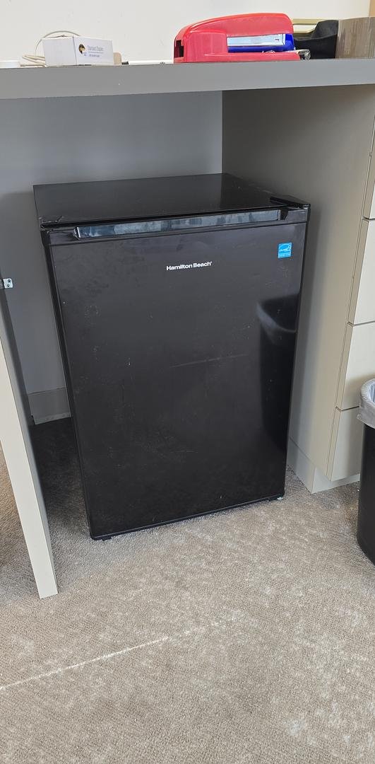 Hamilton Beach Bar Fridge – Premiere Office Furniture