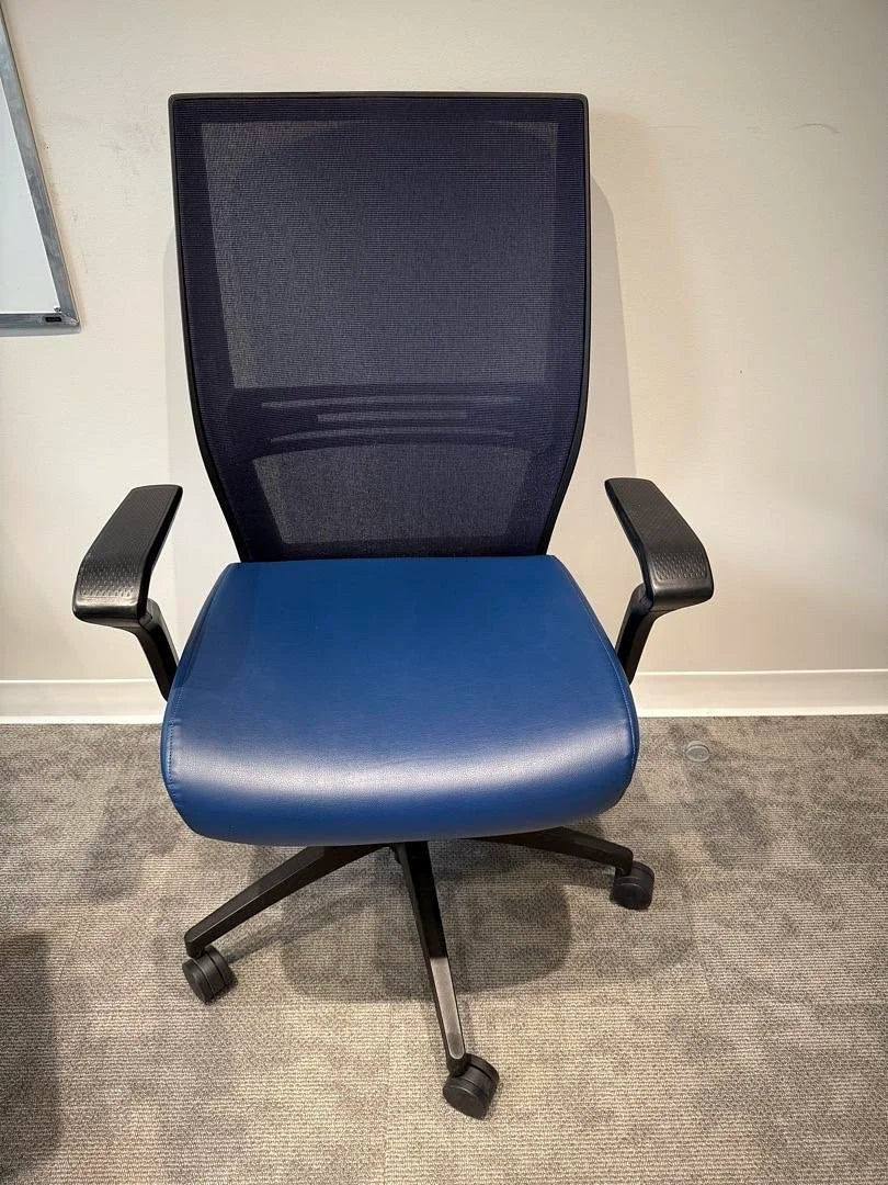 Mesh Back Meeting Chair w/Leather Seat – Premiere Office Furniture